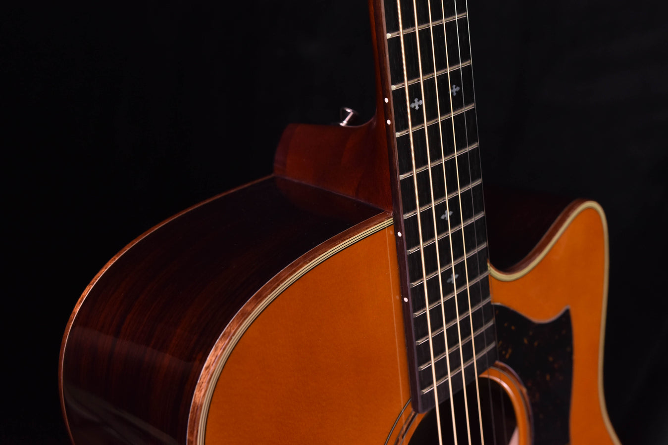 Yamaha A5R ARE Natural Cutaway Dreadnought Acoustic Guitar