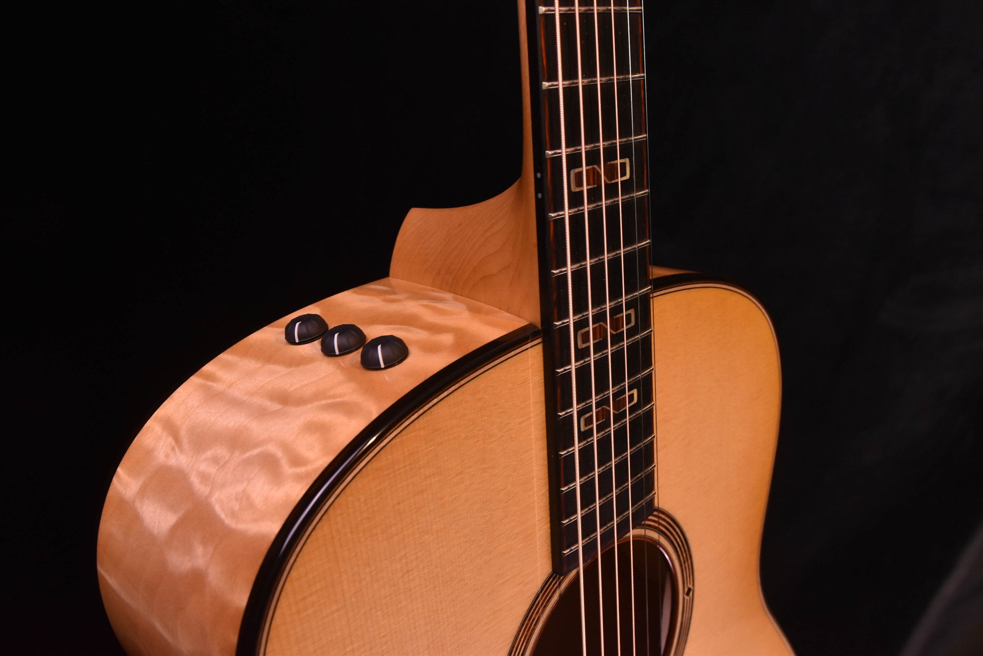 Taylor Custom Quilted Maple/ Lutz Spruce GO Acoustic Elec Guitar