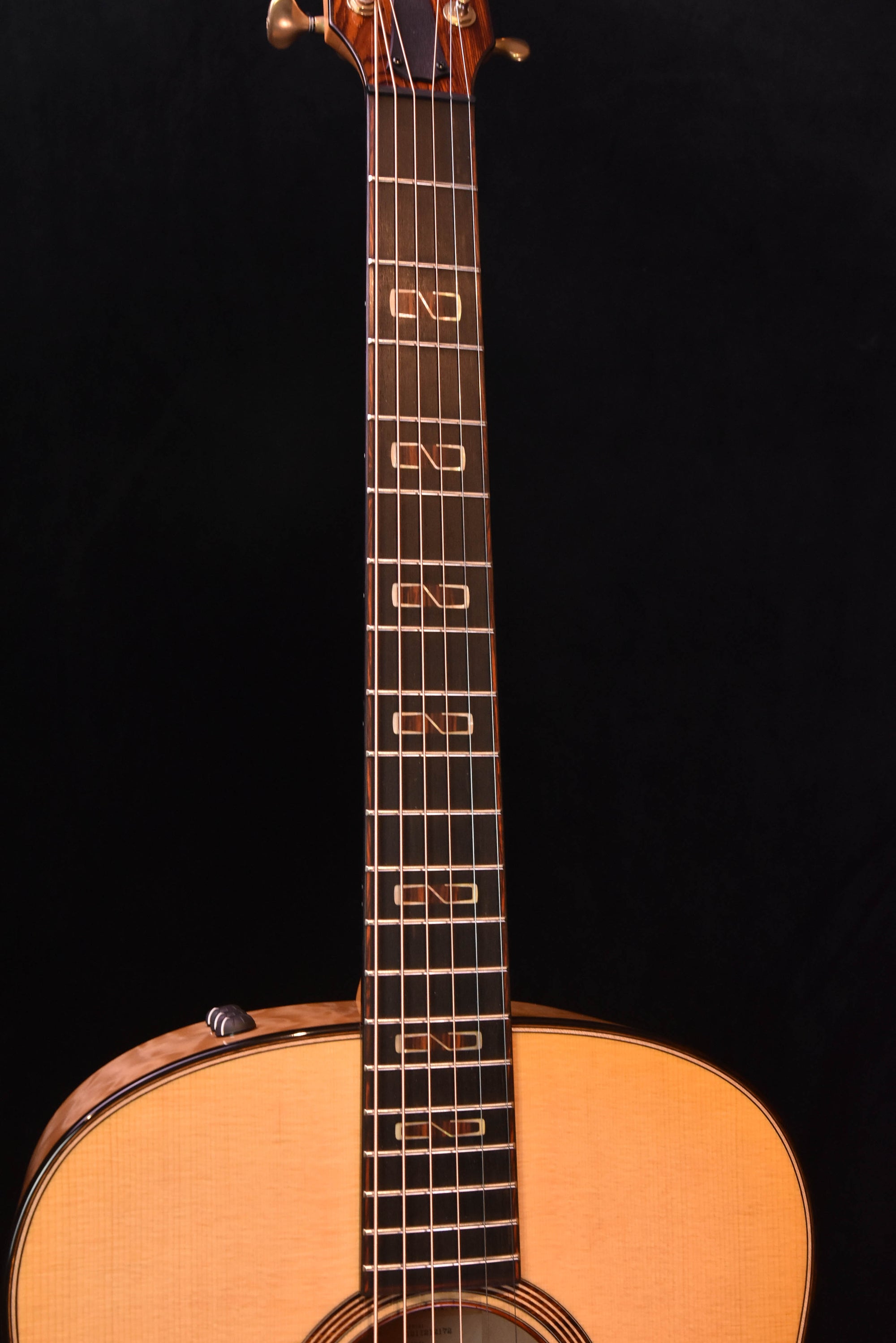 Taylor Custom Quilted Maple/ Lutz Spruce GO Acoustic Elec Guitar