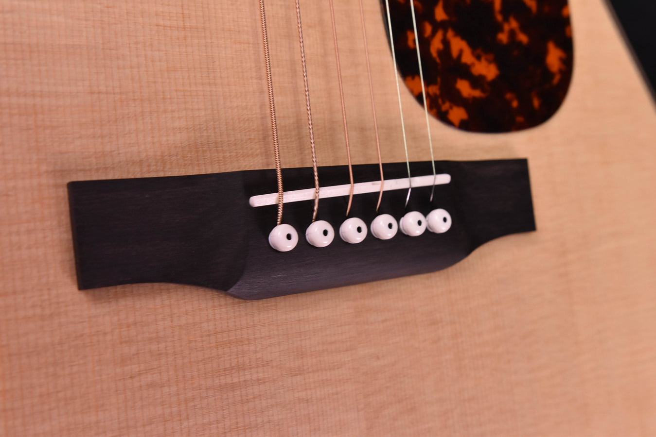 Larrivee L-03 Fast Neck profile Acoustic Guitar