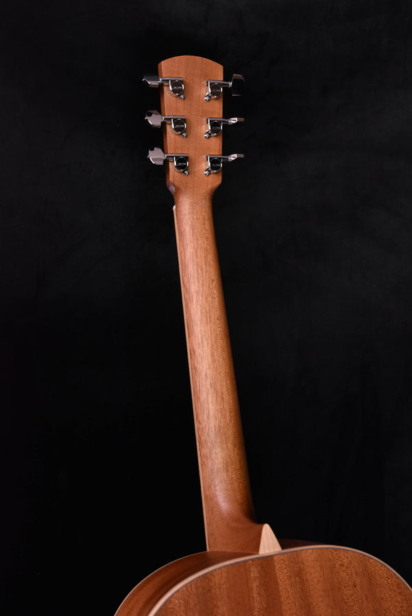Larrivee L-03 Fast Neck profile Acoustic Guitar
