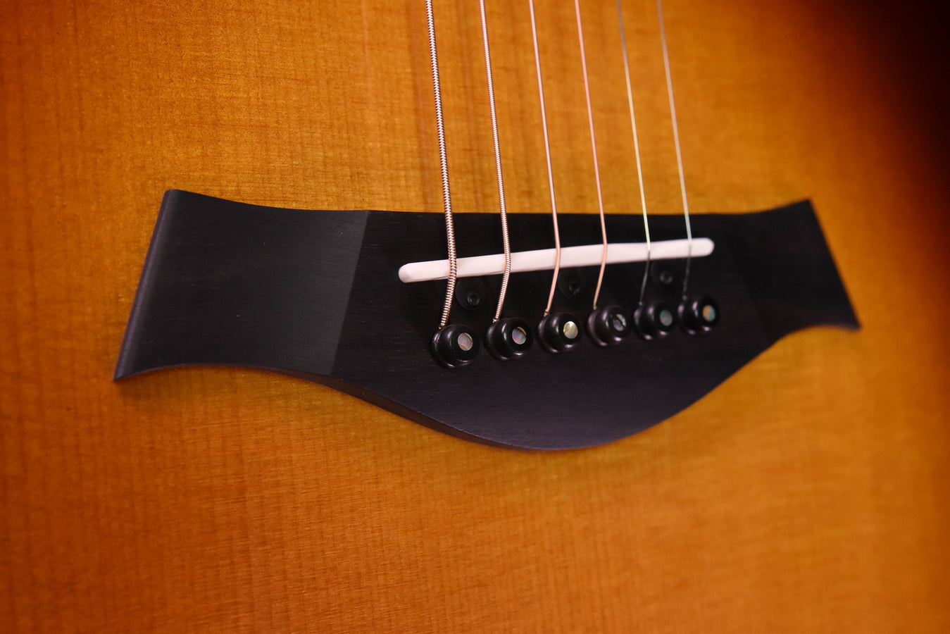 Taylor 914CE Sunburst Acoustic Electric Cutaway Guitar